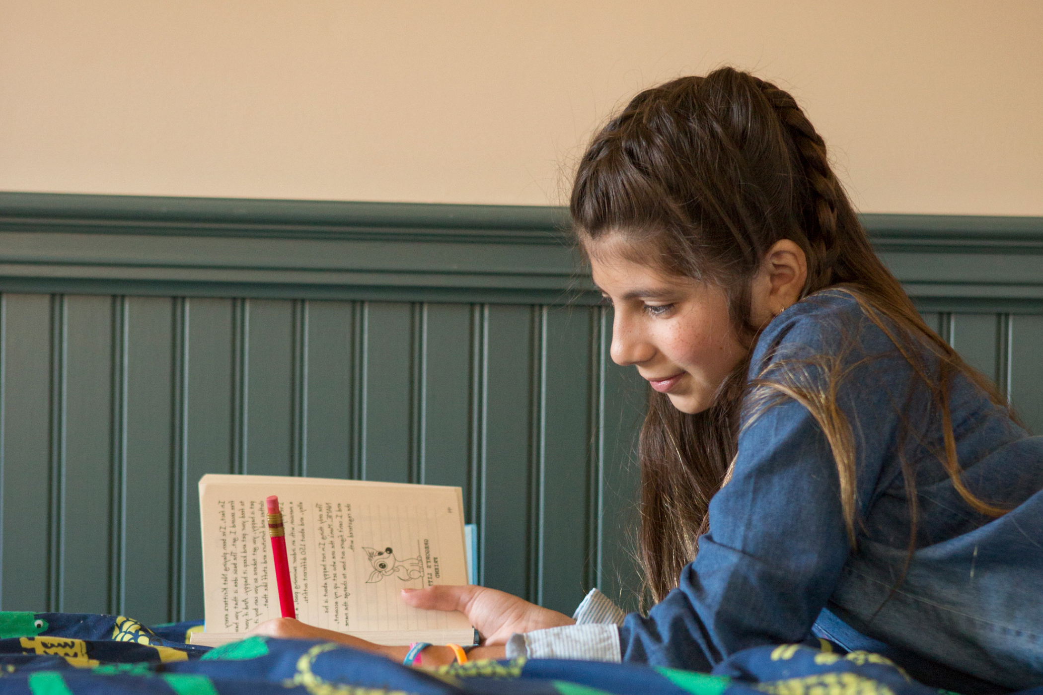 Make a contribution to help kids | Kids In Crisis