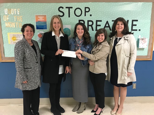 Ridgefield Thrift Shop Gives $15,000 for TeenTalk | Kids In Crisis